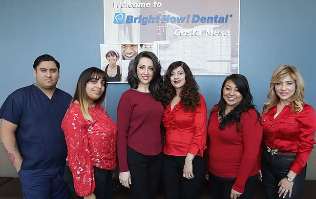 Özel ağız ve diş sağlığı klinikleri ve muayenehaneleri Bright Now! Dental & Orthodontics, Costa Mesa, foto