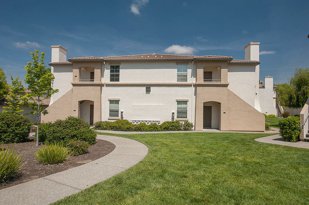 Emlak ofisi Bridges at Woodcreek Oaks, Roseville, foto