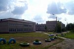 Общеобразовательная школа № 3 (vulytsia Bielinskoho No:31, Yasynuvata), i̇lkokul  Yasinuvataya'dan