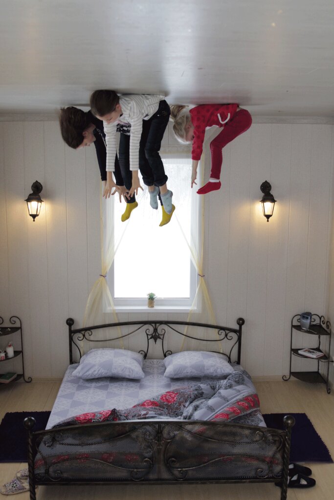 Atraksiyon ДомВверхДном, Minsk, foto