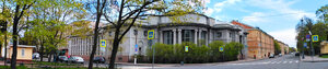Central District Library (Sovetskaya Street No:49), kütüphaneler  Kronstadt'tan