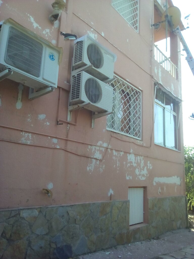 Boya ekipmanları Pintores Galyana, Katalonya, foto