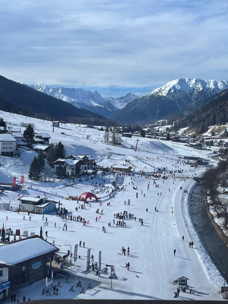 Kayak merkezi Jakobshorn ski resort, Graubunden, foto