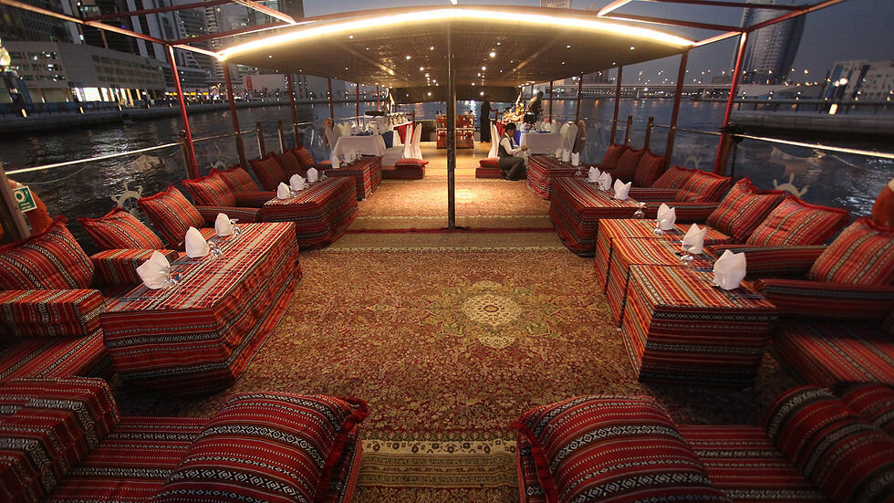 Seyahat acenteleri Al Faris Floating Restaurant Amazon Tours, Dubai, foto