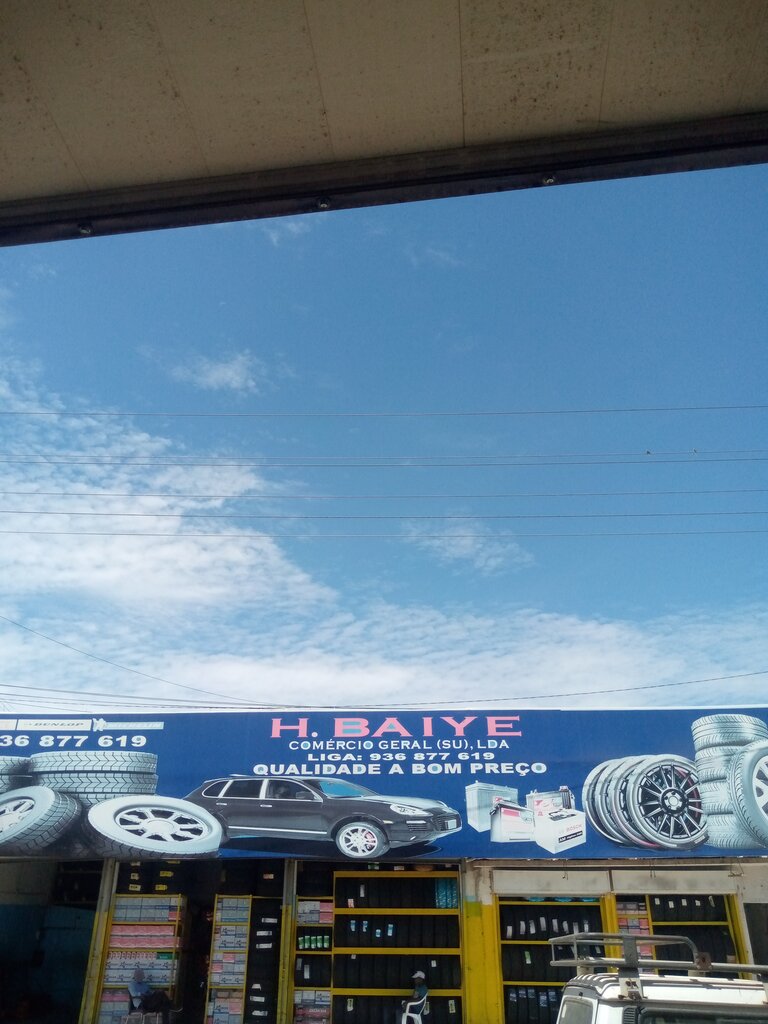 Otomobil servisi H. Baiye Pneus, Loanda, foto