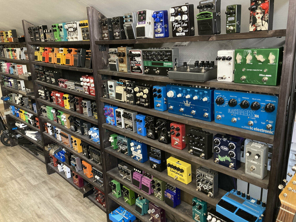 Enstrüman mağazaları Pedalclub, Moskova, foto