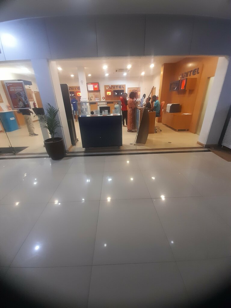 Telekomünikasyon firmaları Unitel, Loanda, foto