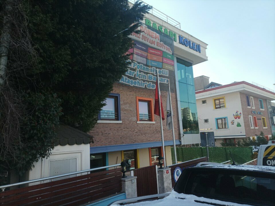 Özel okul Başarı Koleji, İstanbul, foto