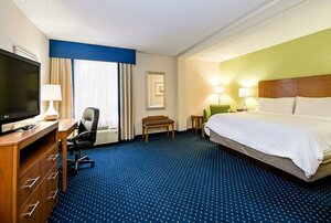 Holiday Inn Express & Suites Richmond North Ashland (Virginia, Hanover County, Ashland), otel  Ashland'den