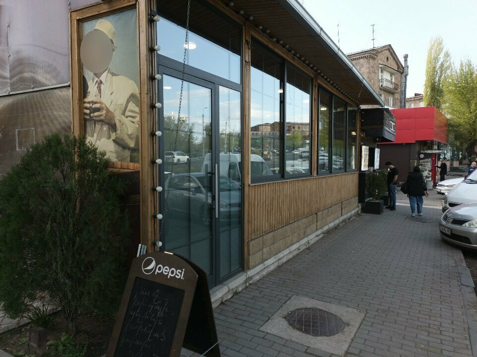 Bira dükkanı Bakal, Erivan, foto