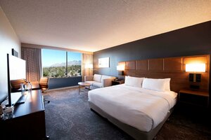 DoubleTree by Hilton Tucson - Reid Park (445 S. Alvernon Way, Tucson, Arizona, 85711-4198, USA), otel  Tucson'dan