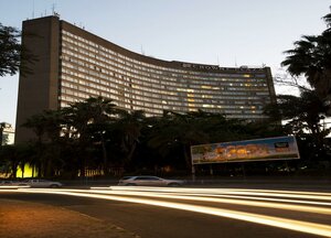 The Monomotapa Hotel Ex. Crowne Plaza Harare Monomotapa (Harare, Park Lane), otel  Harare'den
