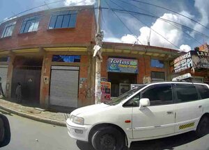 Creamy Sponge (Department of La Paz, Provincia Murillo, El Alto, Ballivian 2da Sección, Pasaje 18 de Nomviembre, 150), ekmek fırını  El Alto'dan