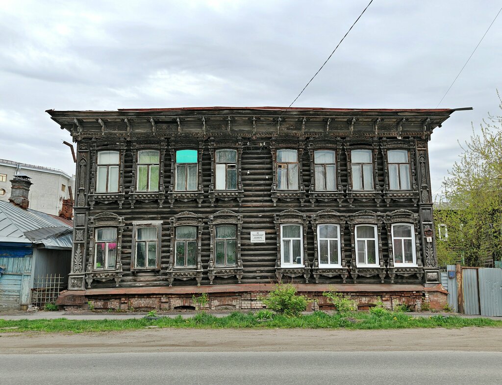 Turistik yerler Дом, где жил Яков Юровский, Tomsk, foto