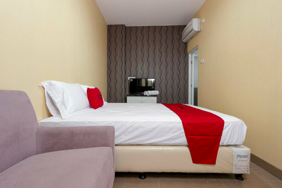 Otel RedDoorz Plus @ Cipete Damai, Cakarta, foto