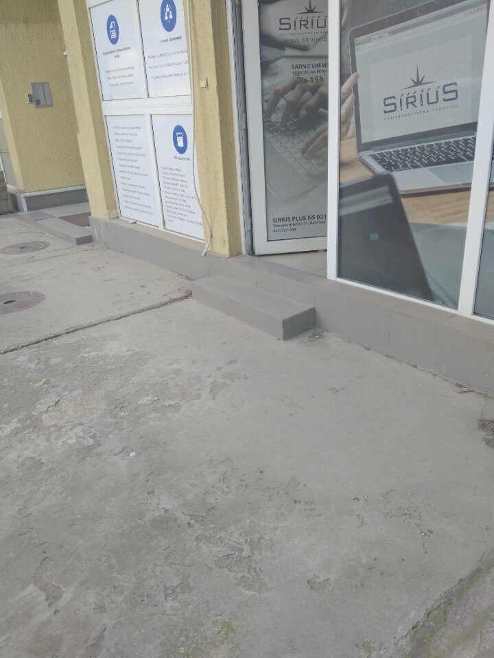 Bilgisayar aksesuarları Sirius, Novi Sad, foto