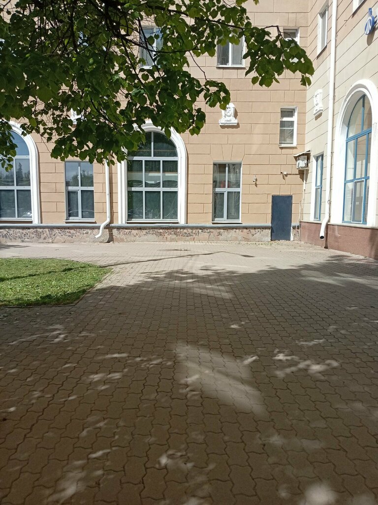 Emlak ofisi Содействие, Oktiabrski, foto