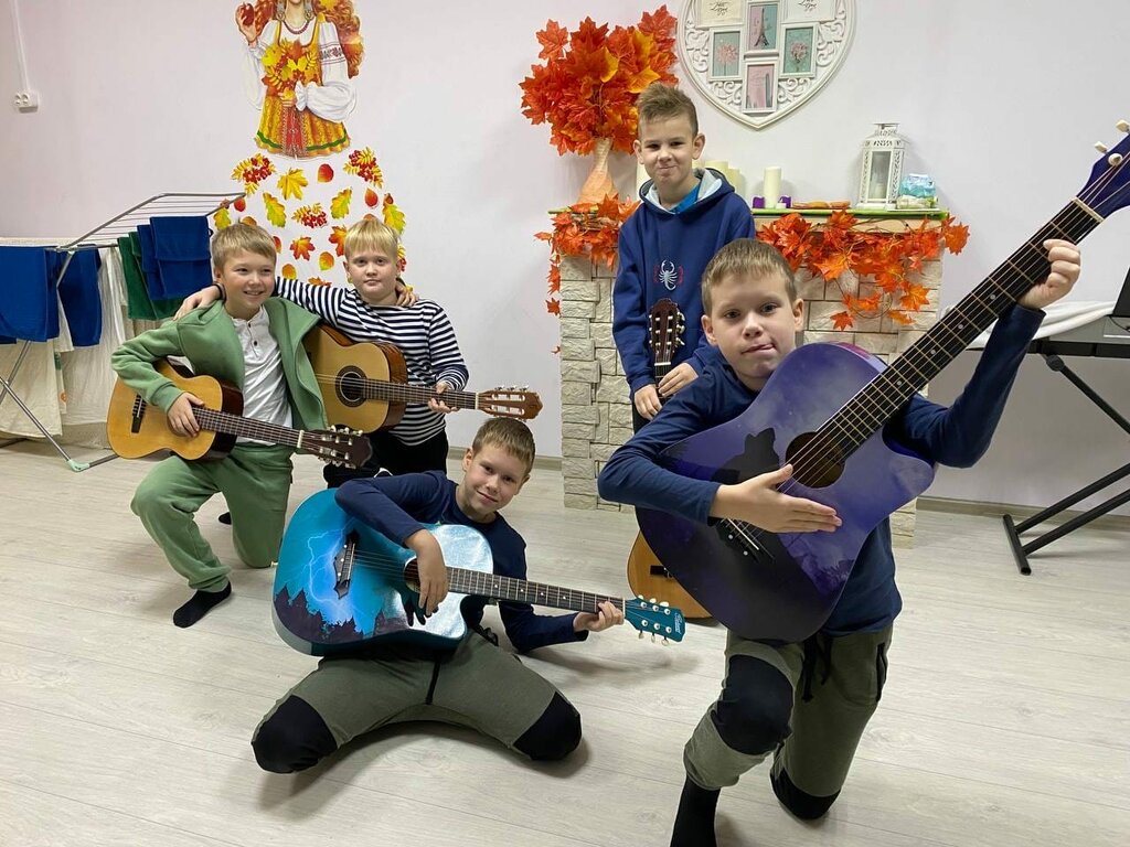 Müzik okulları ve konservatuarlar Гитарная Пристань, Saint‑Petersburg, foto