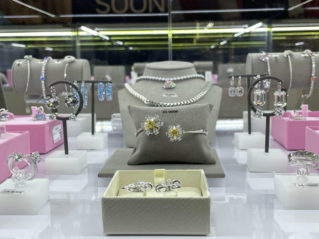 Bijuteriler AllTime Swarovski, Moskova, foto