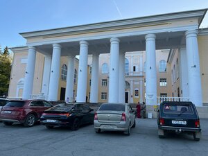 Dvorets Kultury (Sportivnaya ulitsa No:2), kültür ocakları  Revda'dan