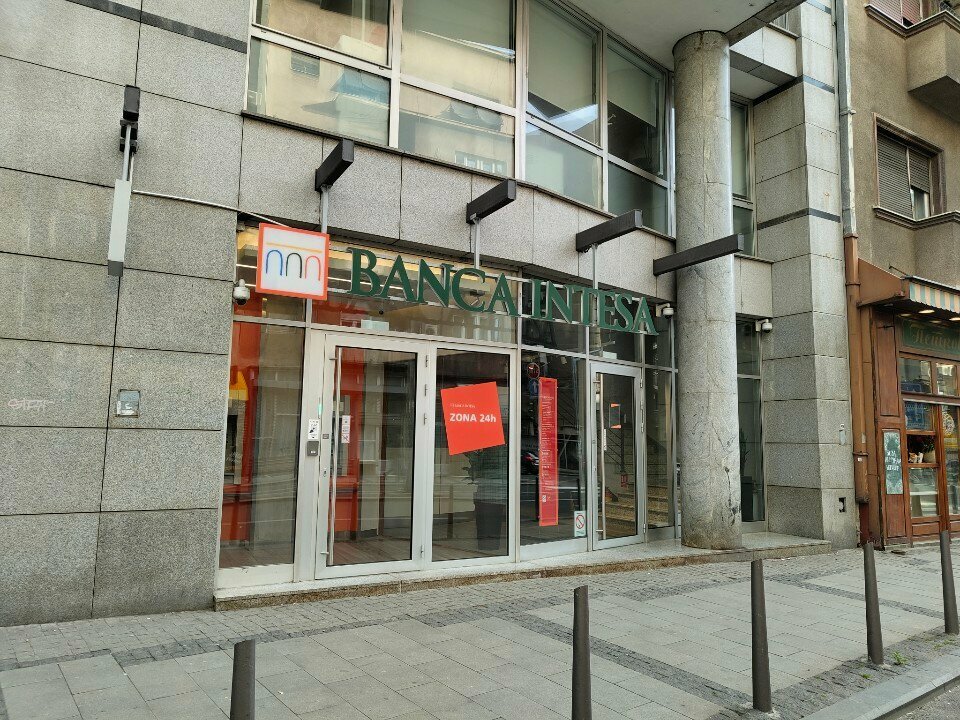 ATM'ler Banca Intesa, Belgrad, foto