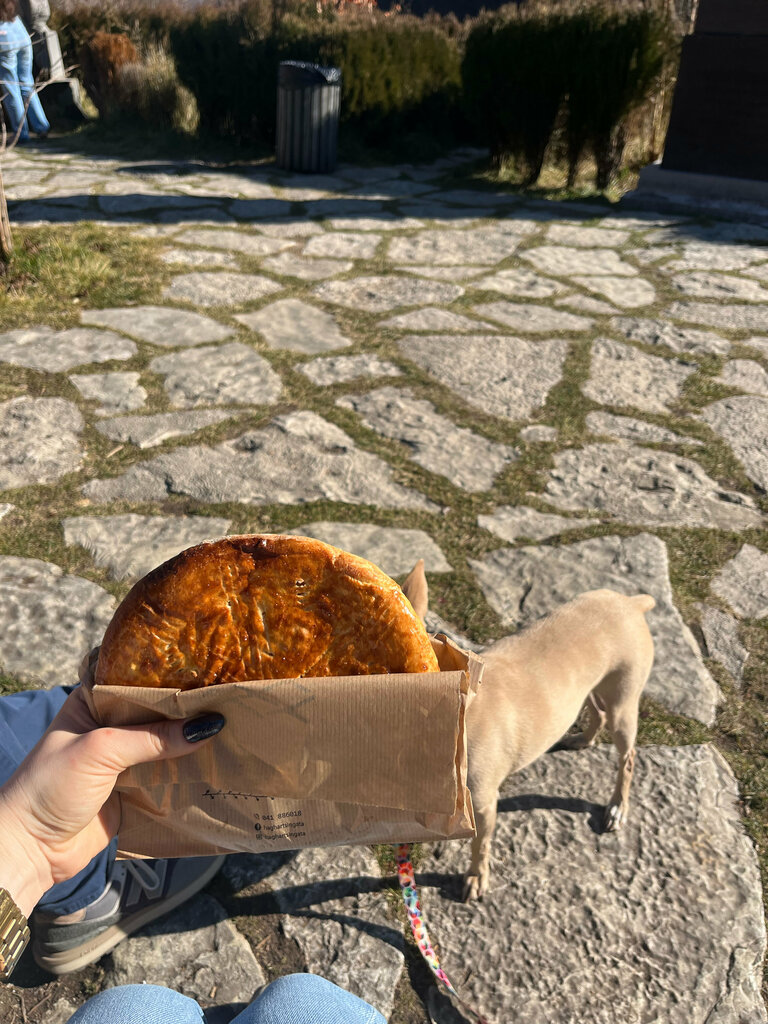 Turistik yerler Refectory, Tavuş, foto