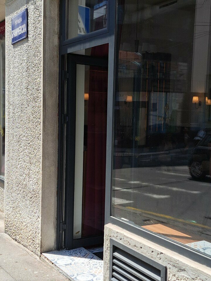 Restoran L’Entrecôte, Belgrad, foto