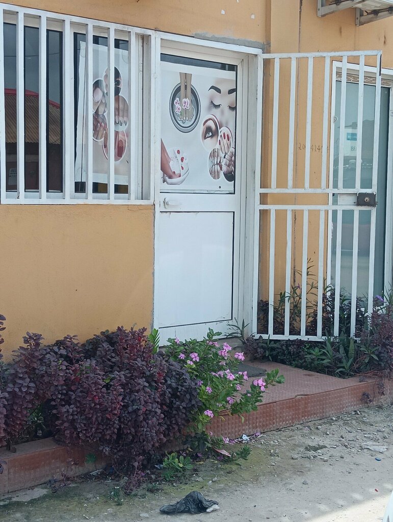 Güzellik salonu Salão de unhas, Loanda, foto