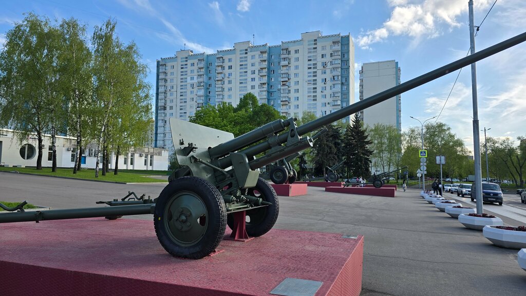 Teknoloji anıtı 57-мм противотанковая пушка ЗиС-2 образца 1941 года, Moskova, foto
