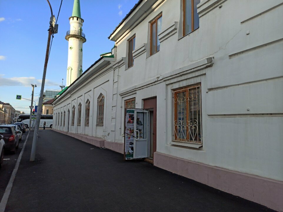 Tuhafiyeler У Ришата, Kazan, foto