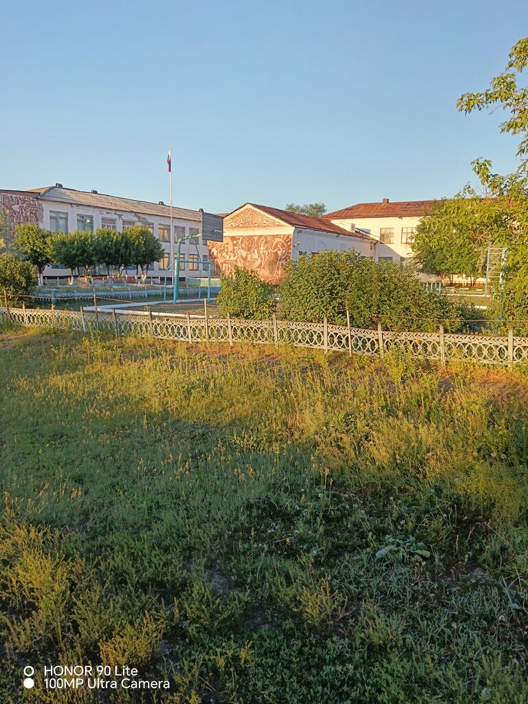 Ortaokul Сибирская средняя общеобразовательная школа, Omskaya oblastı, foto