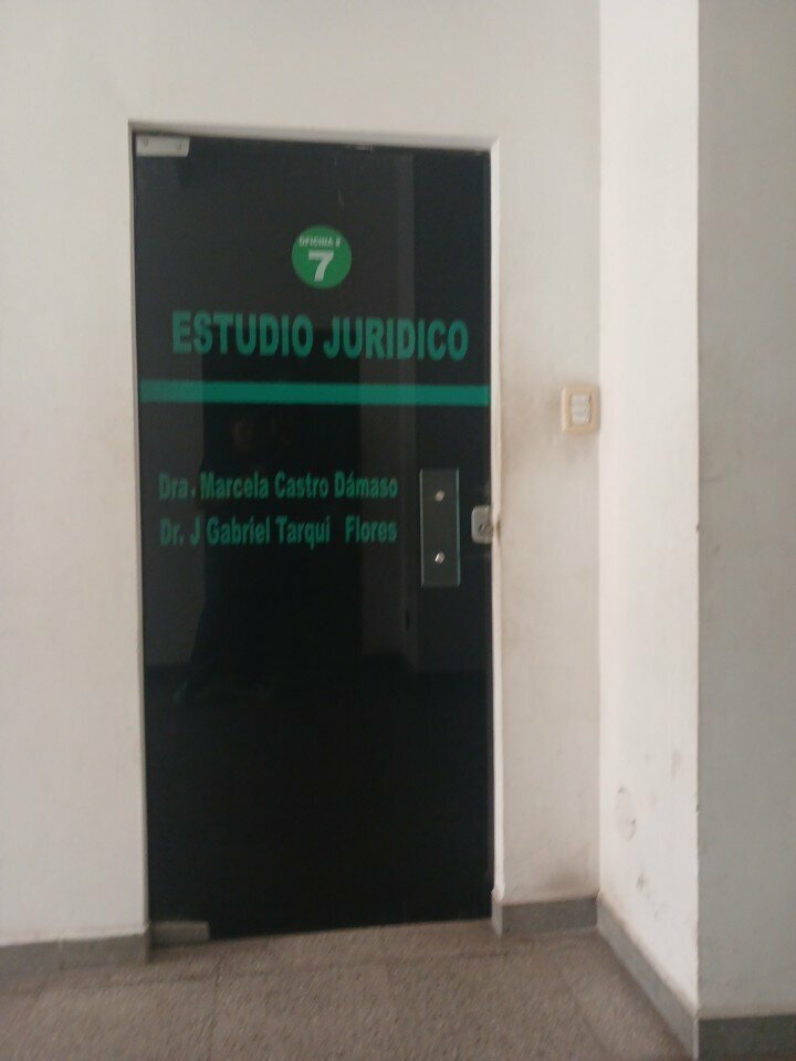 Avukatlar Estudio Juridico 7 Dra. Marcela Castro Dr. Gabriel Tarqui, Santa‑Krus, foto