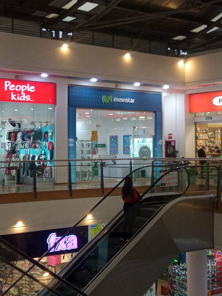 Cep telefonu ve aksesuarları satış mağazaları Movistar, Bogota, foto