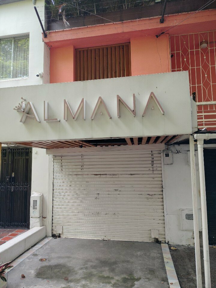 Ayakkabı mağazaları Almana Laureles, Medellin, foto