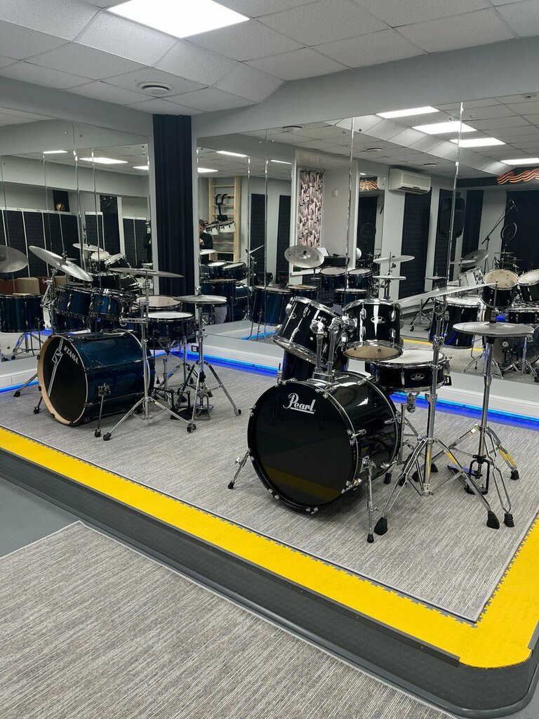 Müzik okulları ve konservatuarlar Barrel, Çeliabinsk, foto