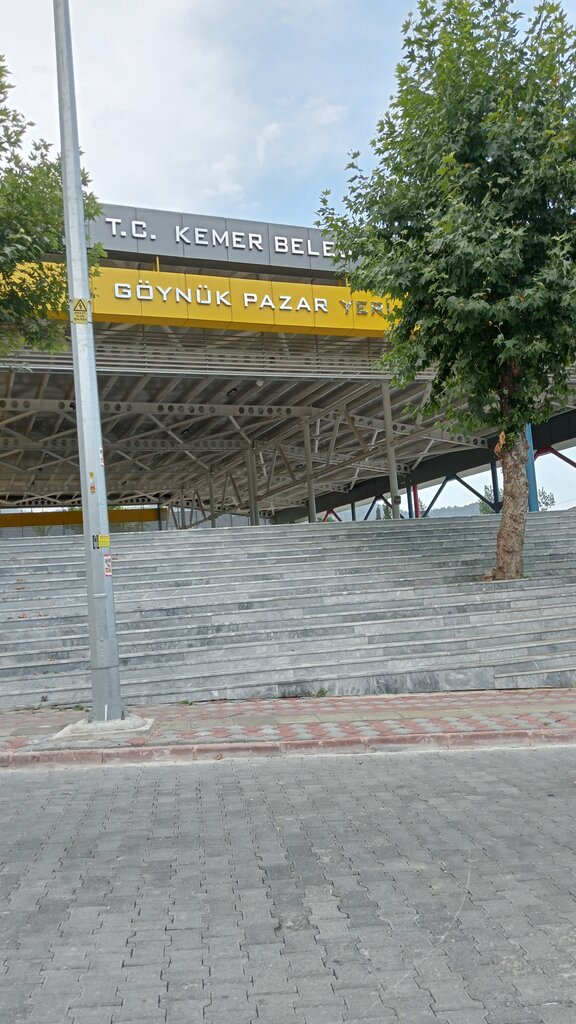 Pazarlar ve çarşılar Göynük Kapalı Pazar Yeri, Kemer, foto