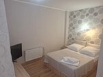 Семейная студия Железнодорожная 11 (Zheleznodorozhnaya ulitsa No:11/3, Tsentralniy Microdistrict), otel  Krasnodar'dan