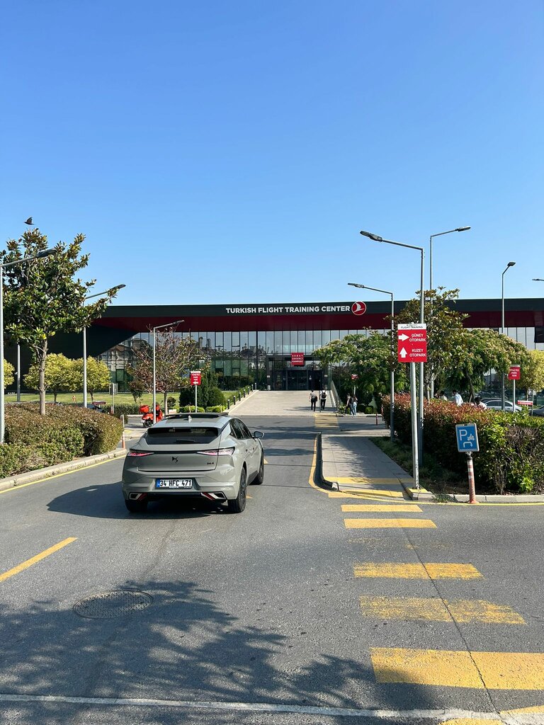 Eğitim merkezleri Turkish Airlines Flight Training Center Sedat Şekerci Kampüsü, İstanbul, foto