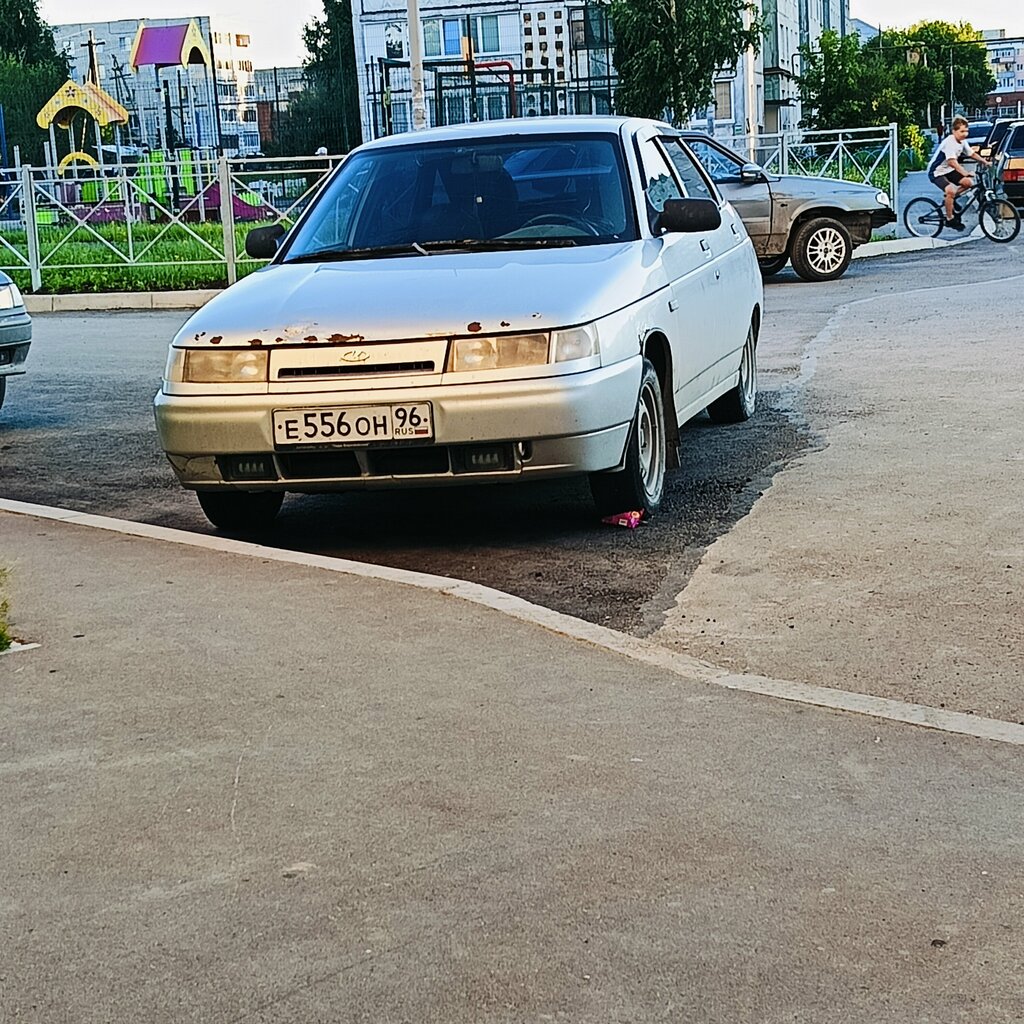 Trafik polisi ОГИБДД МО МВД России Асбестовский, Asbest, foto