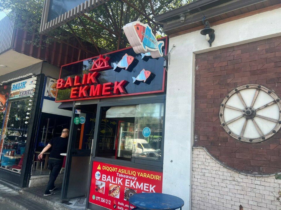 Balık ve deniz ürünleri Baliq, Bakü, foto