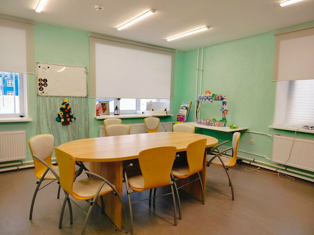 Kütüphaneler Pechengskaya biblioteka-filial № 8, Murmanskaya oblastı, foto