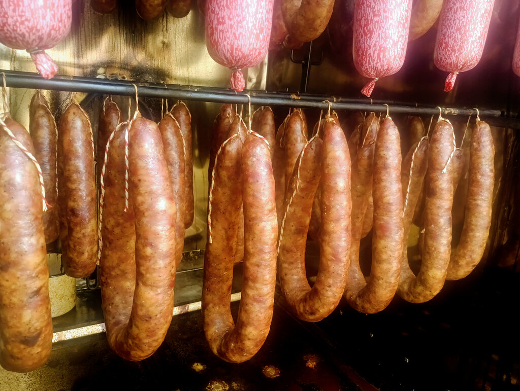 Toptan gıda mağazaları Александр Эйрих крафтовые колбасы и не только, Rossoş, foto