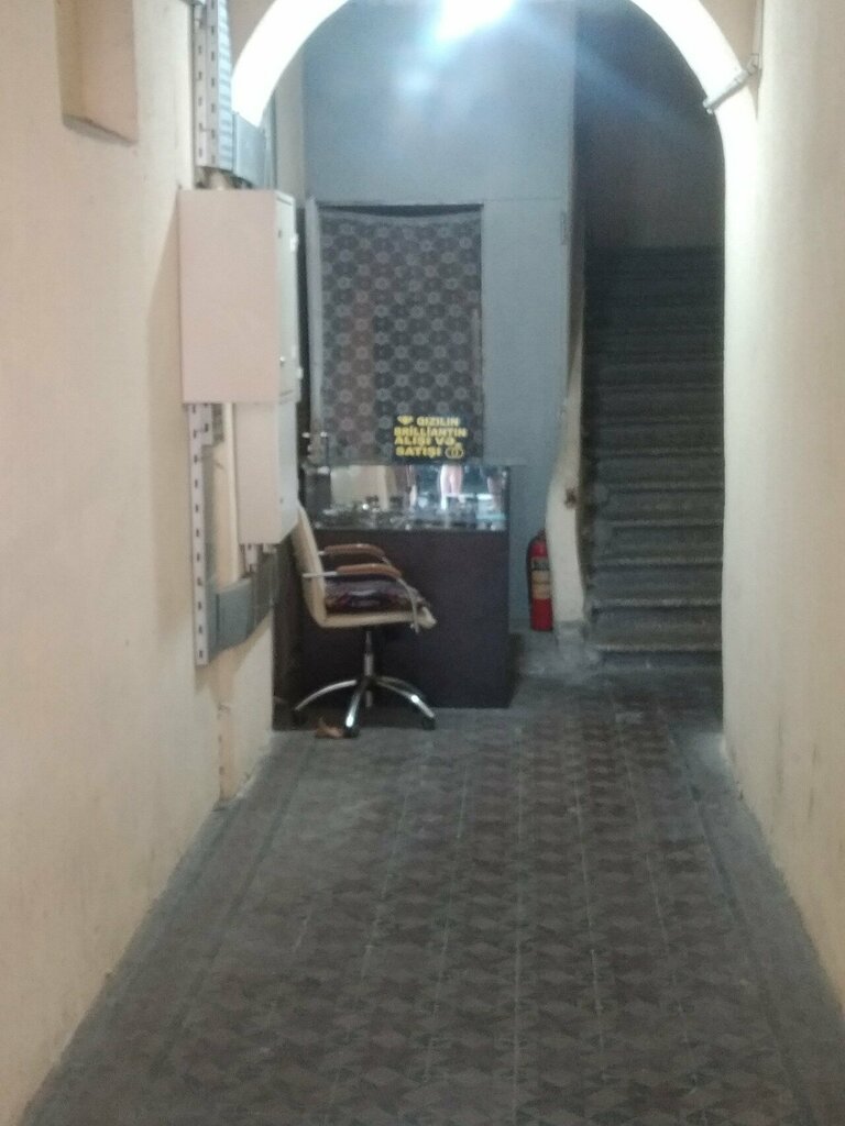 Kuyumcular Qızılın alışı, Bakü, foto