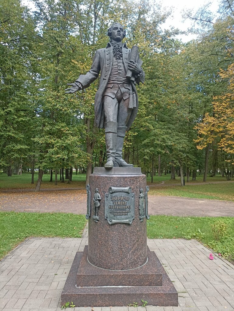 Anıt, heykel Граф Зорич, Shklov, foto