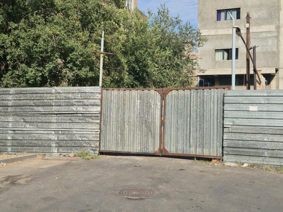 Poliklinikler Поликлиника Нор Ареш, Erivan, foto