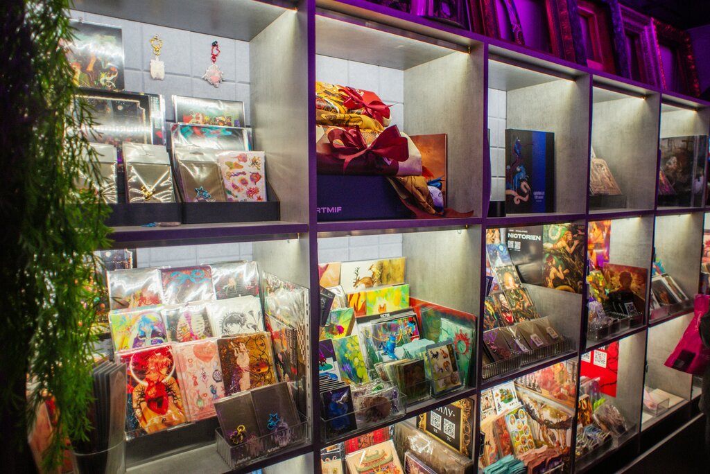 Hediyelik eşya mağazaları Artmif, Moskova, foto