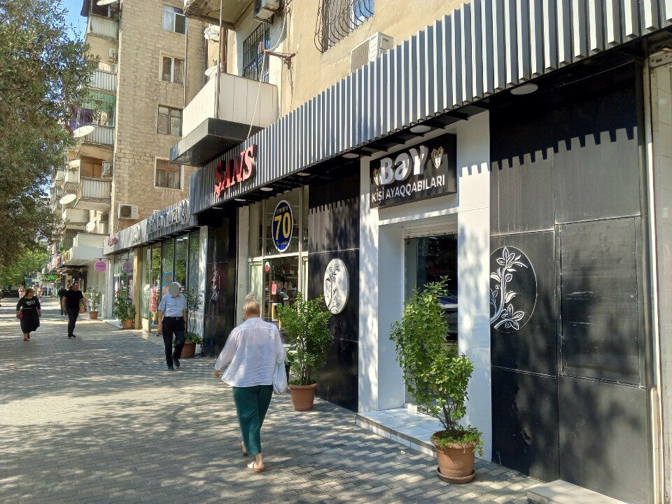 Ayakkabı mağazaları Bəy, Bakü, foto