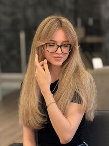 Beauty salon Mod's hair (ulitsa Krasnoy Armii No:7), kuaförler  Krasnoyarsk'tan