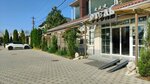 Zolotoy pavlin (ulitsa Dementiya Krasyuka No:34), kafe  Krasnodar'dan