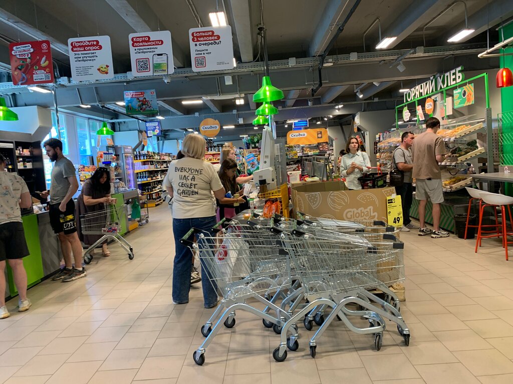 Süpermarket Pyatyorochka, Tolyatti (Togliatti), foto